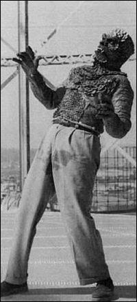 kocham dziwne kino: The Hideous Sun Demon (1959)