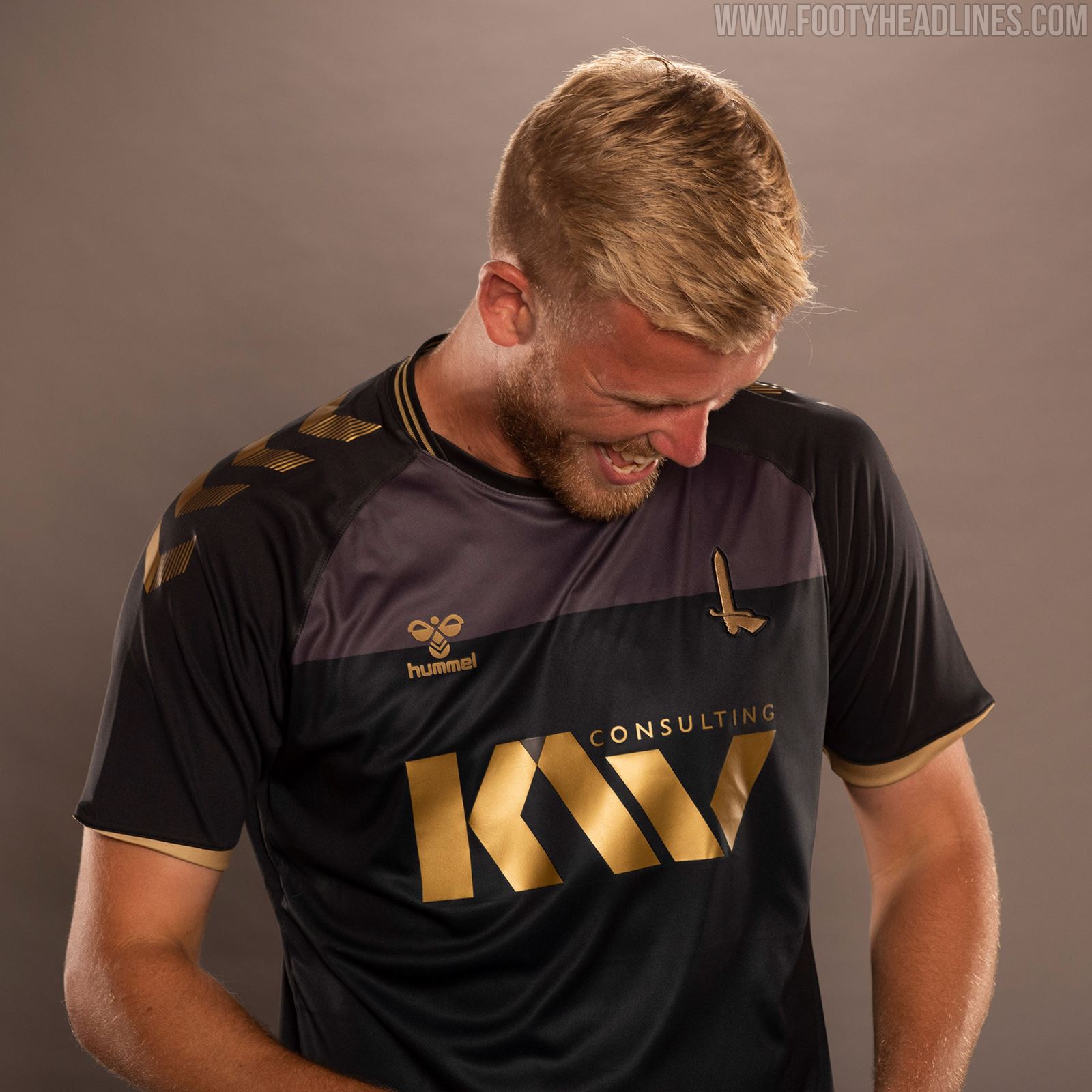 Charlton Athletic 21-22 Home, Away & Third Kits Revealed - Footy Headlines