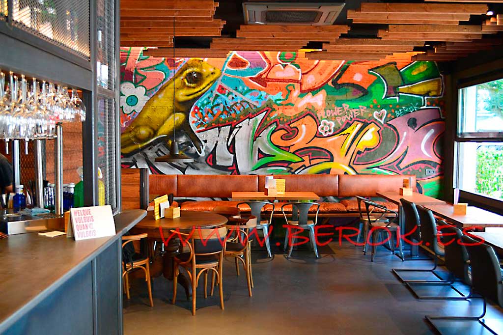 Croak's Restaurants Street Art Girona i Roses