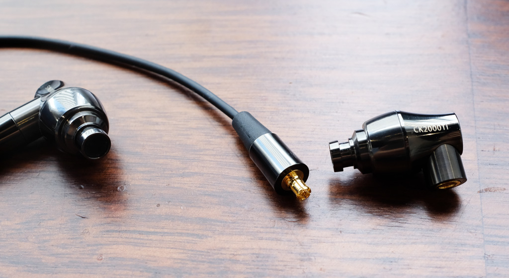 Sandal Audio: オーディオテクニカ ATH-AP2000Ti ATH-CK2000Ti ATH-CM2000Ti の試聴レビュー