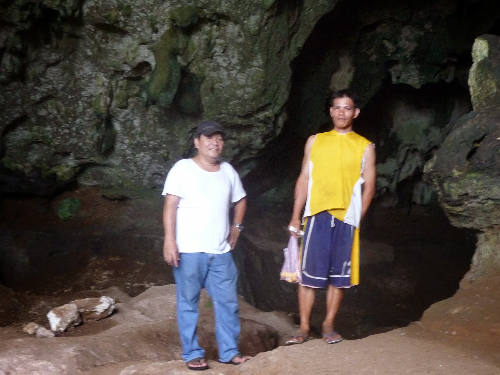 Leyte Places: Hindang Caves and Wild Monkeys