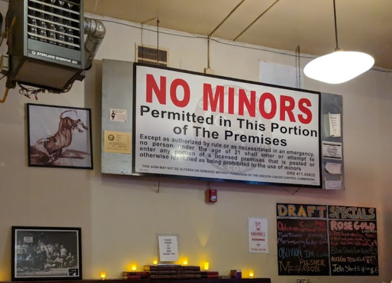 Pergelator: Le Bistro Montage