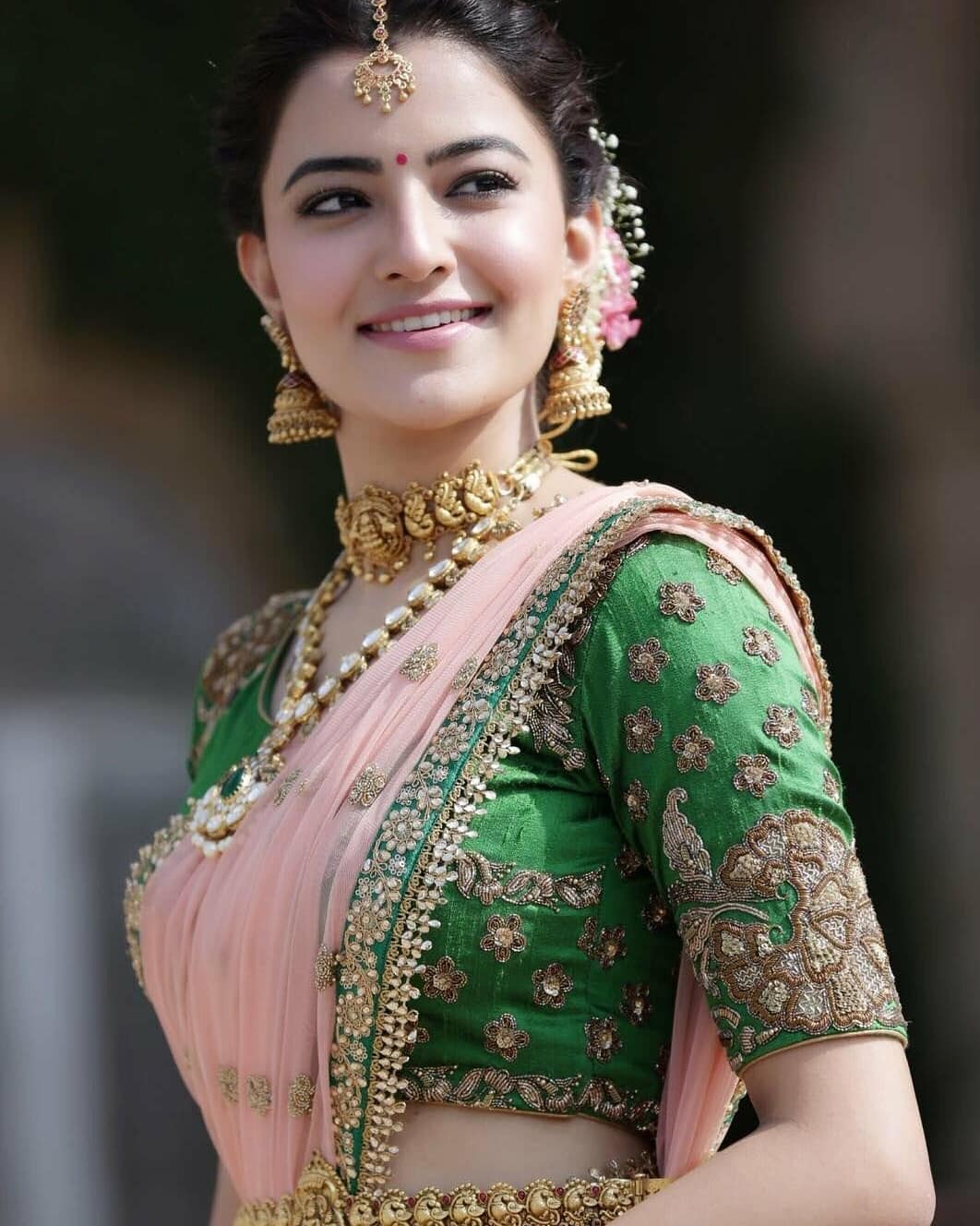 Bold and Beautiful Indian Girls Random Saree Images