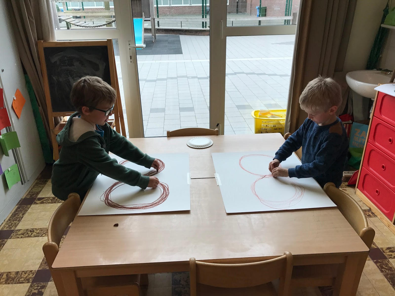 2e/3e kleuterklas B - juf Evelyn en juf Tessa: april 2017