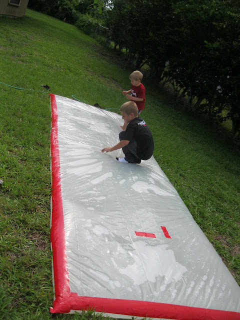 Momma's Fun World: Sensory water bag fun for HOT day