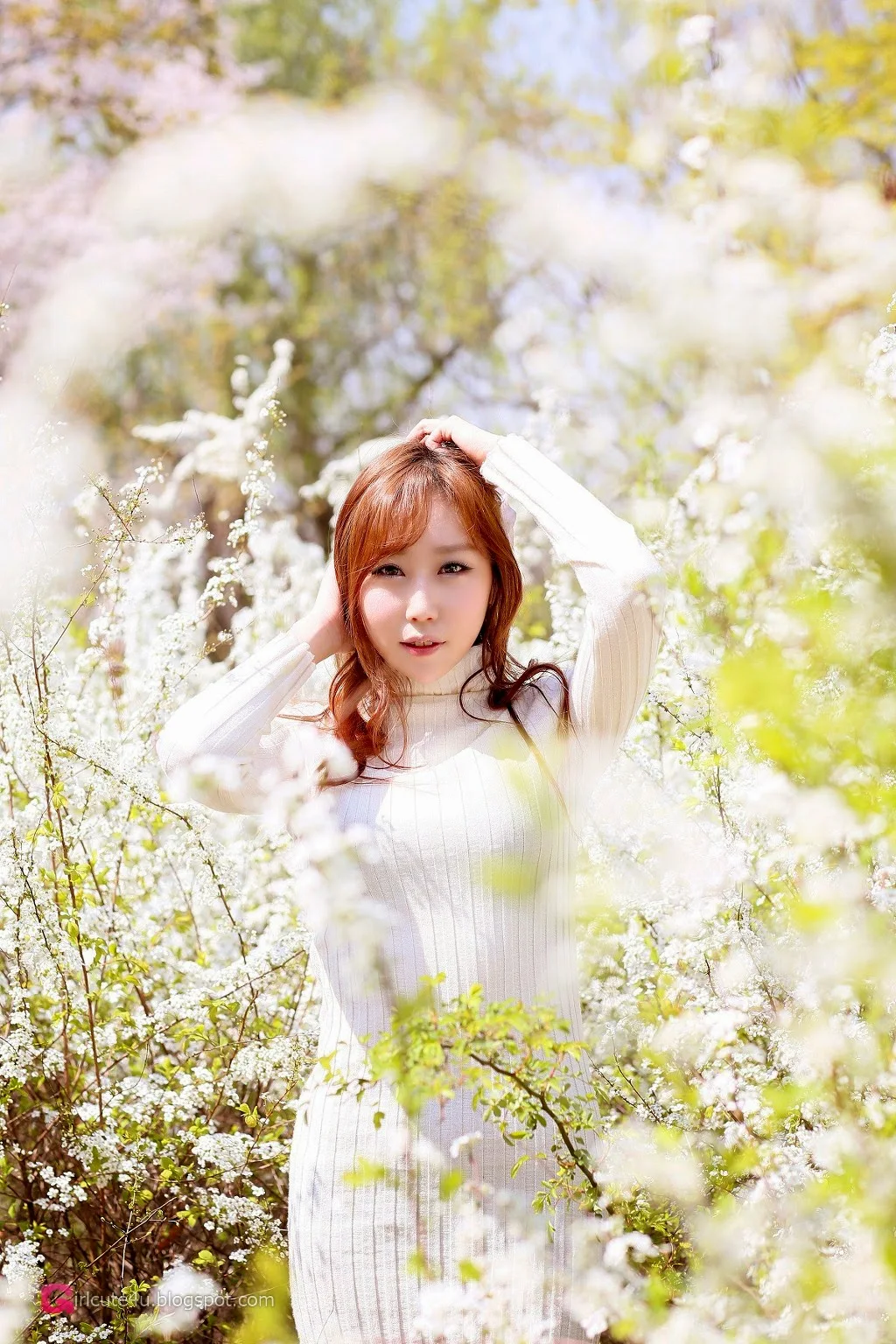 Kim Da On - Down By The River - Cute Asian Girls