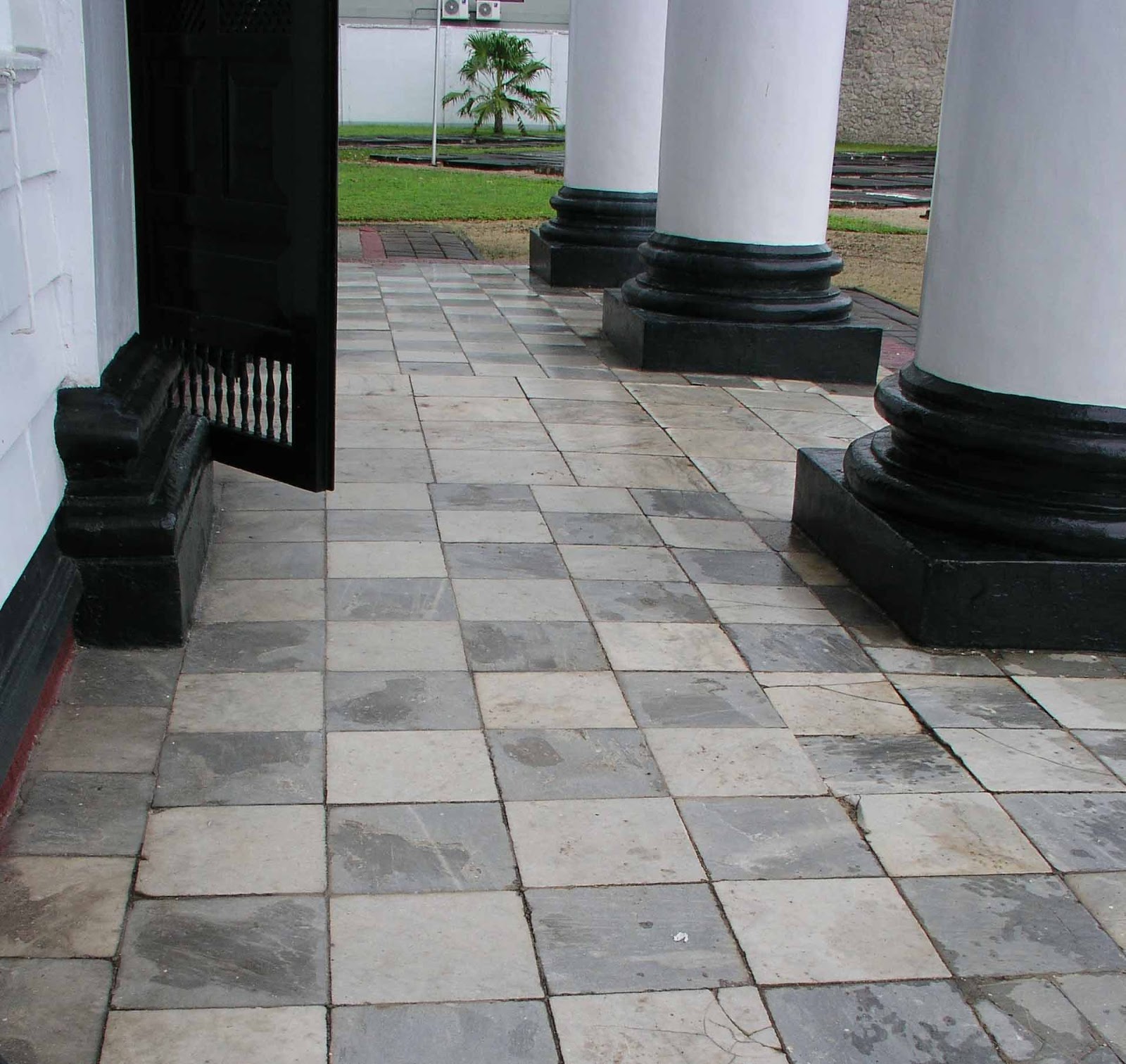 Travels Through Jewish History: Masons, Jews, and Mosaic Pavements