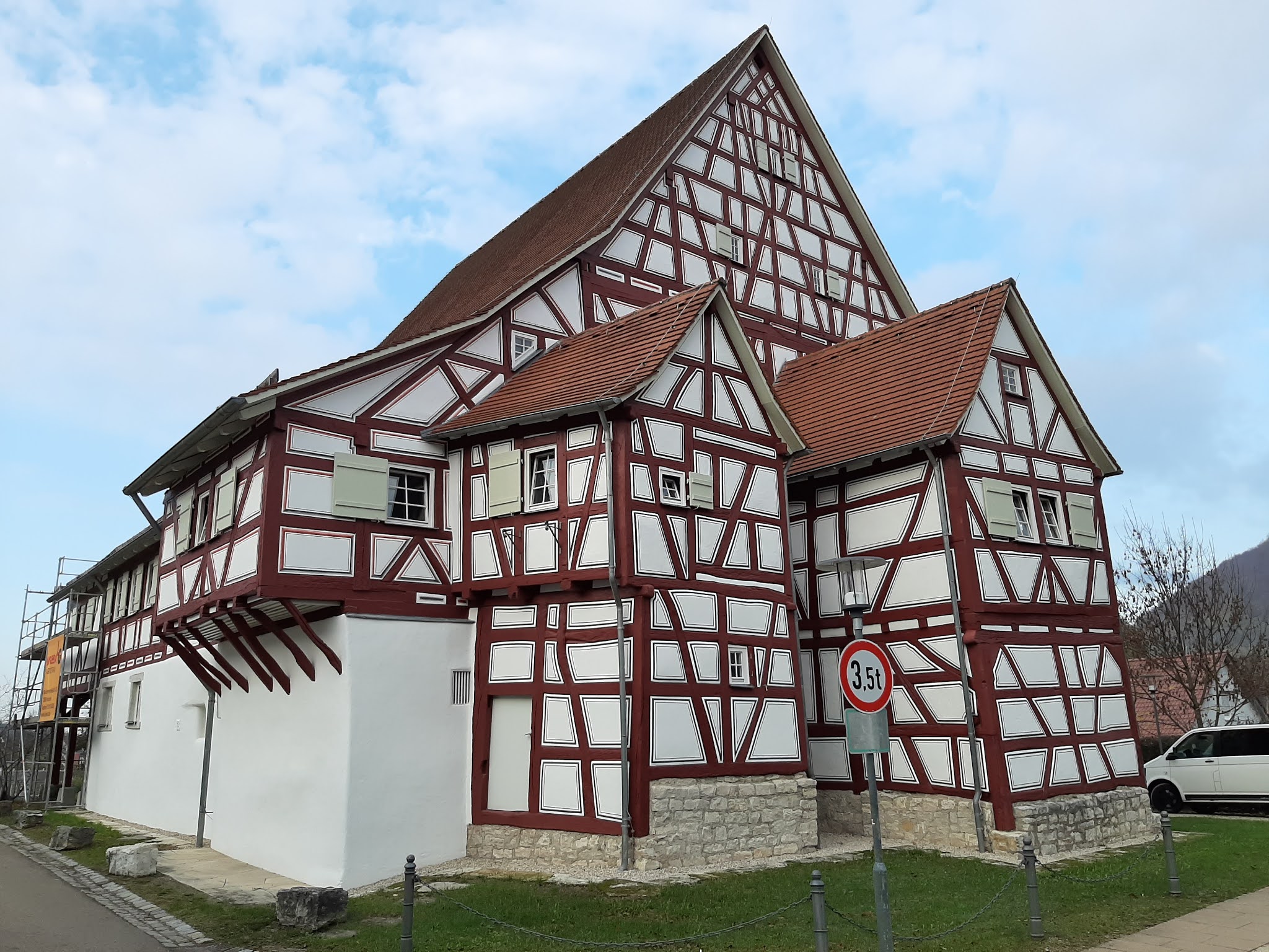 Die Schwäbische Alb und ihre Natur: Das Schlössle in Lenningen ...