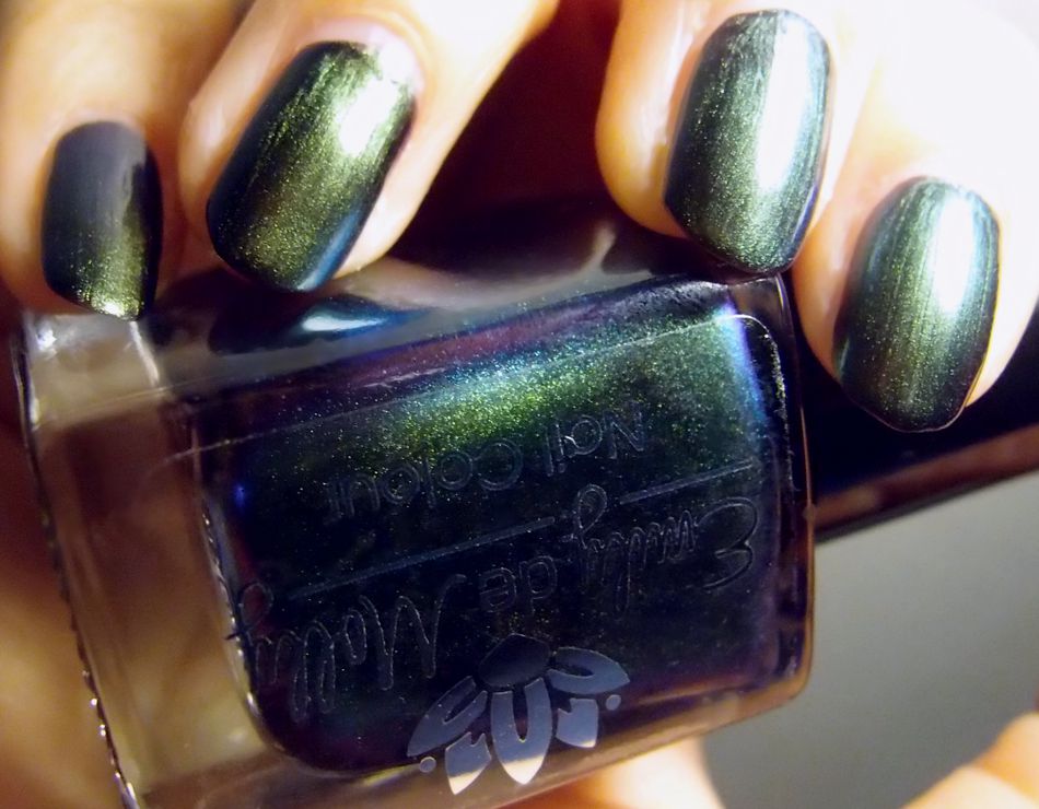 [ Bottle to nail: Emily de Molly Urban Dictionary (2 coats)]