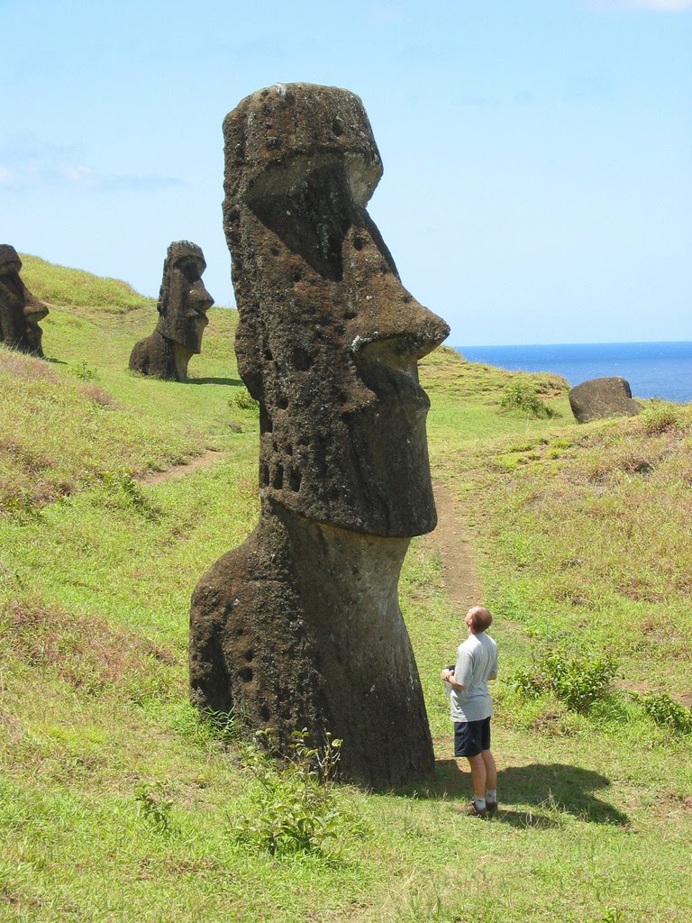 Misteri Patung Moai di pulau Paskah - Chili