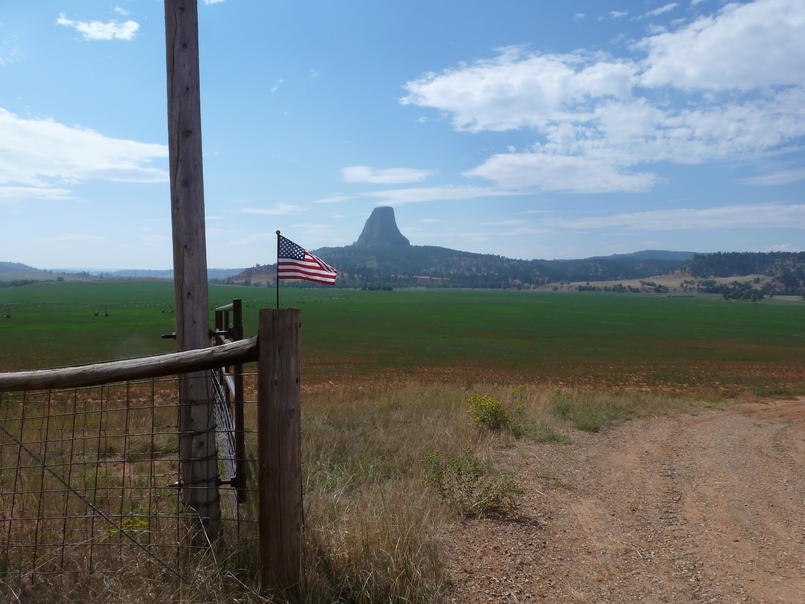 TREKING WITH CAROLYN & JIM: Day 8 - Custer State Park to Wyoming
