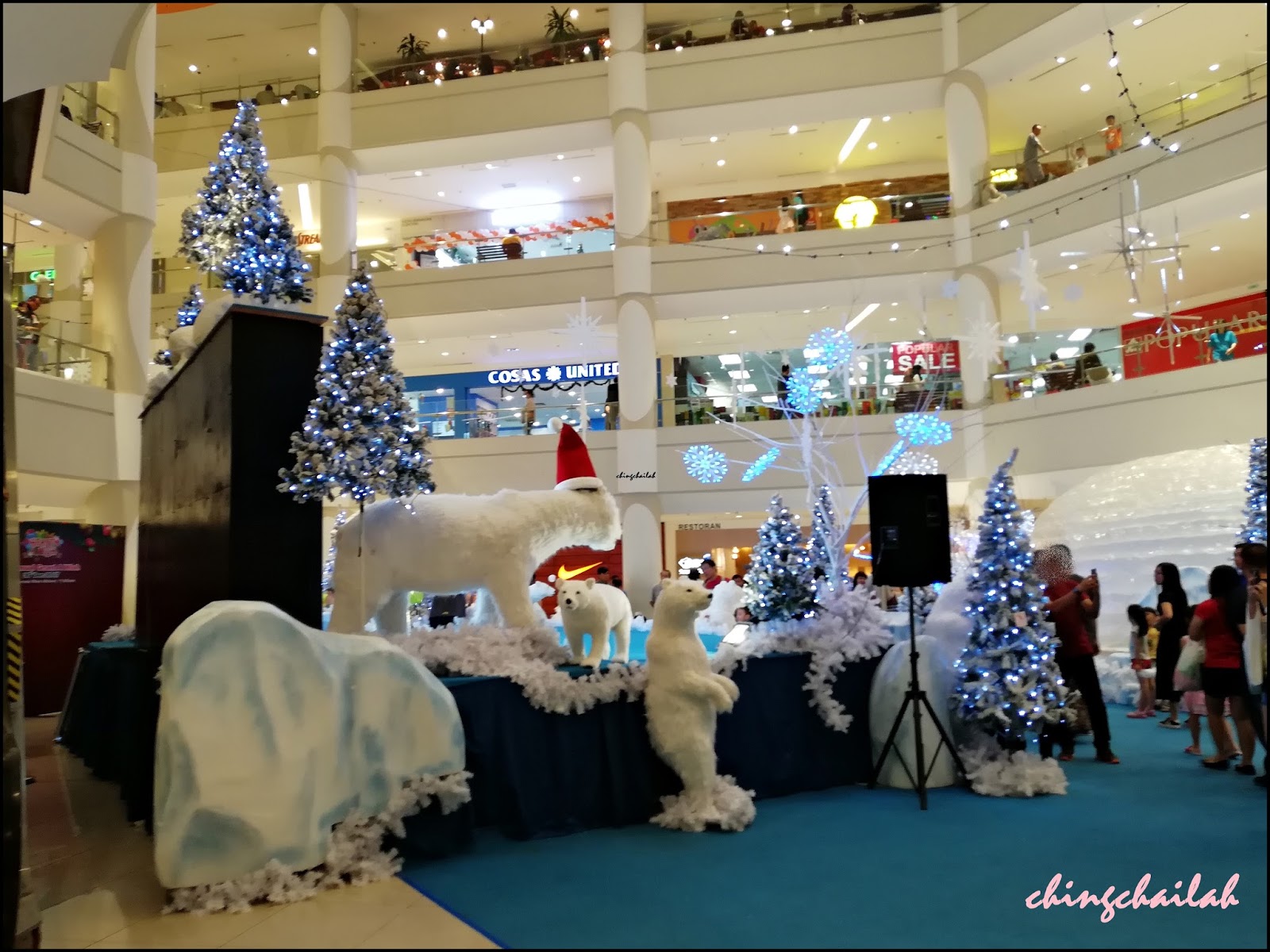 Simple Living In Nancy: Buffet Dinner & White Christmas Decorations At ...