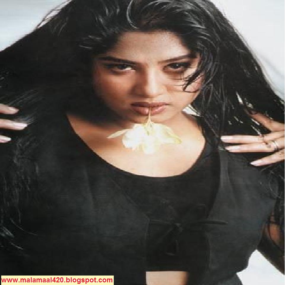Bangladesh Actress Mousumi Hot In Black Saree Hot Pictures & Hot Sexy ...