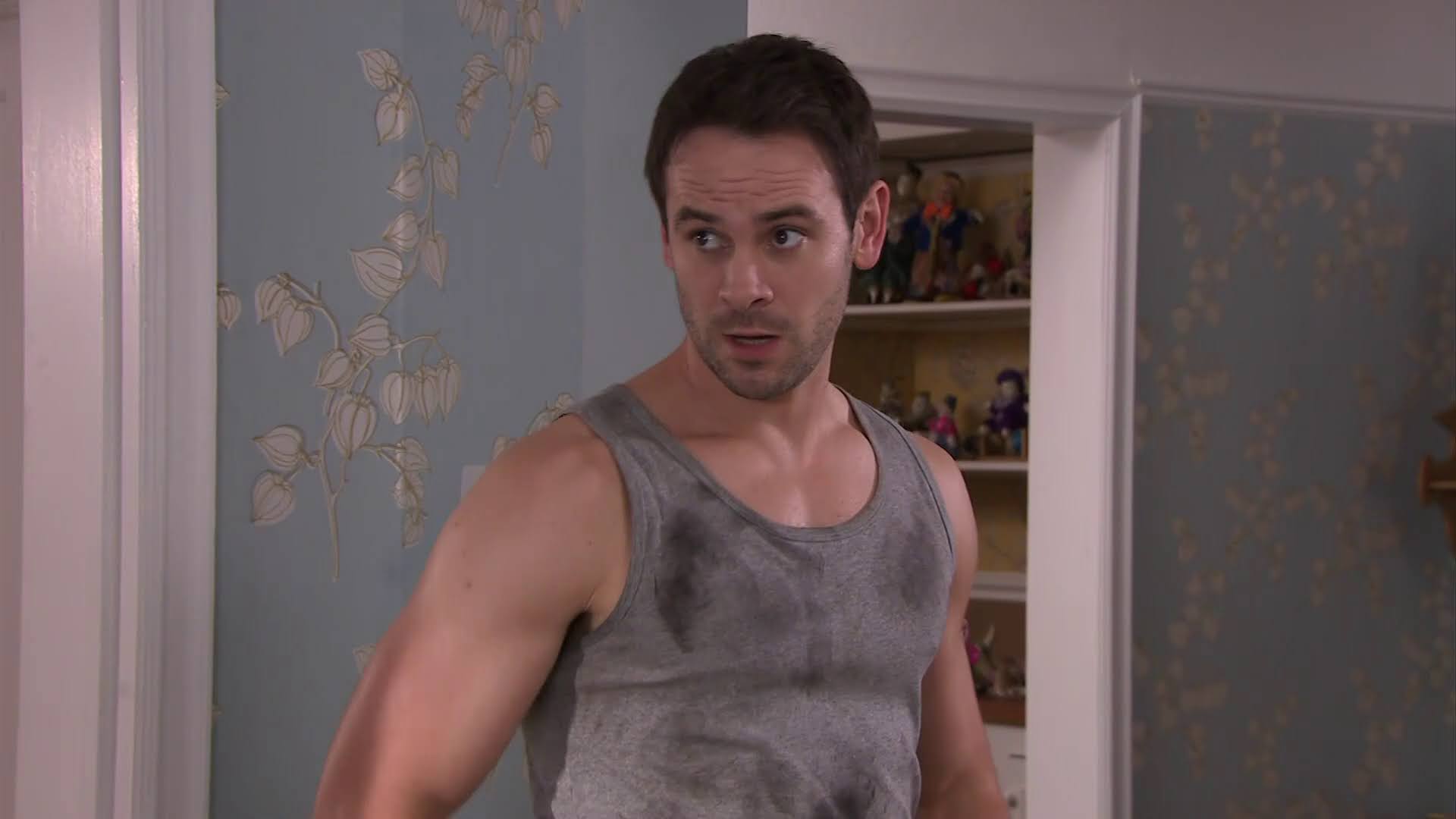 Hollyoaks off the Charts: Ayden Callaghan in Vest