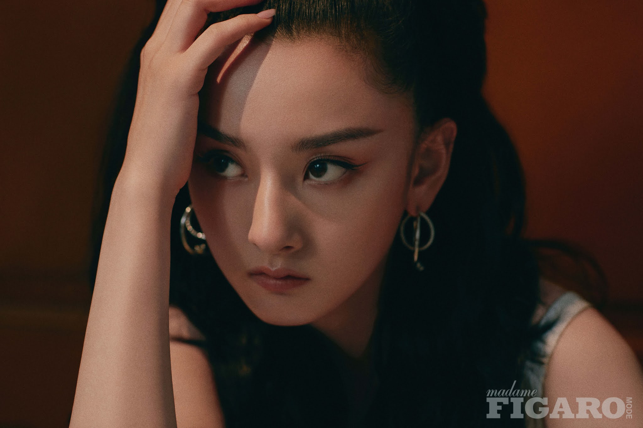 China Entertainment News: Song Zuer poses for photo shoot