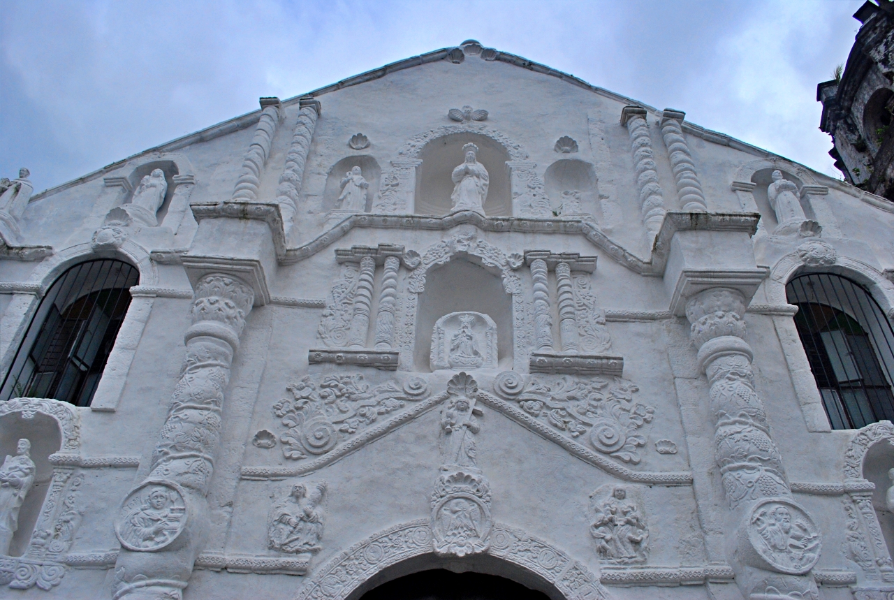 The Historic Church of Daraga | Albay - Nomadic Experiences