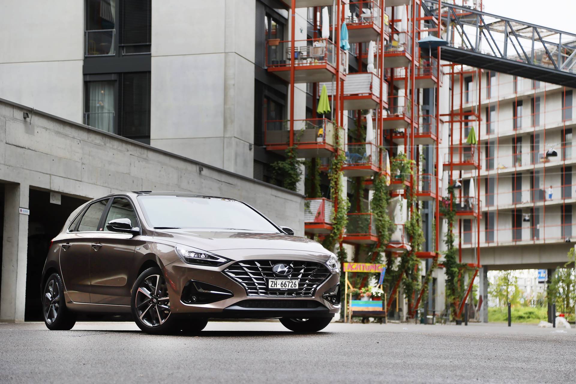 Hyundai i30 Hybrid 2021 ganha atualizações na Europa