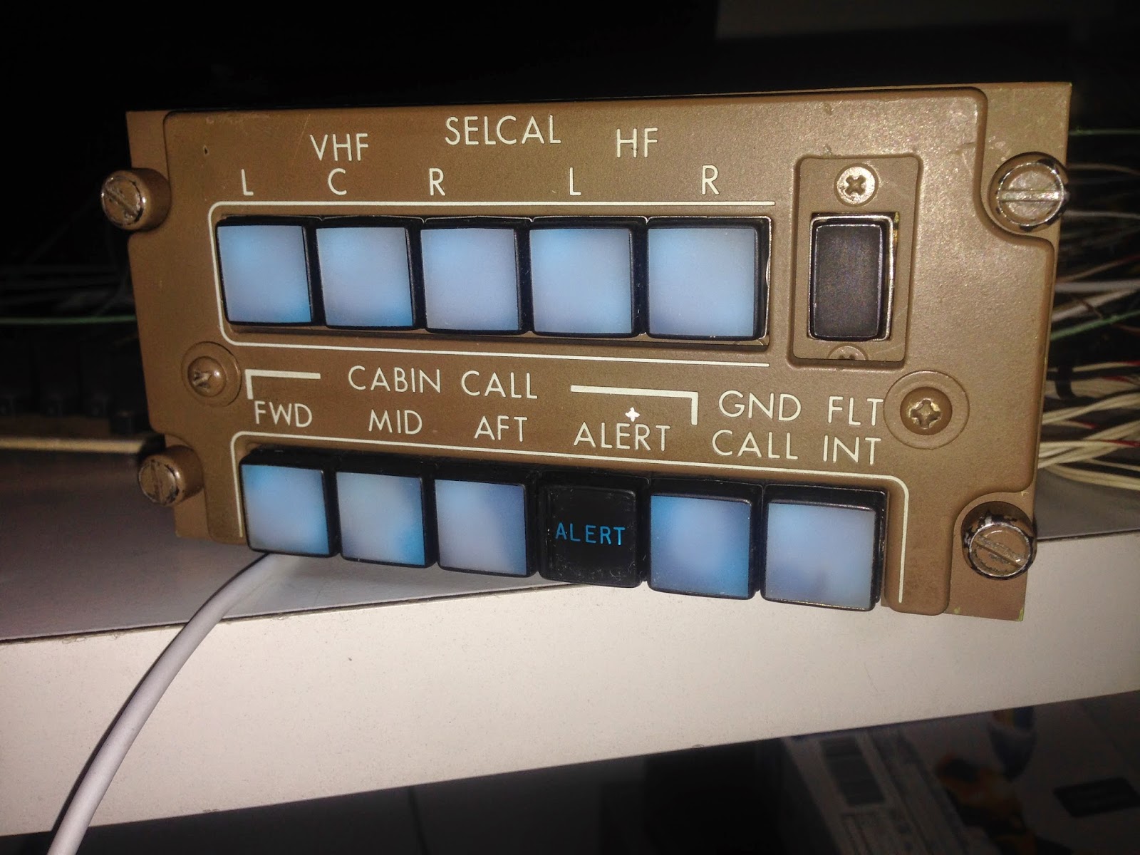 Boeing 767 Simulator Project: Avionics bending: Pilots Call Panel