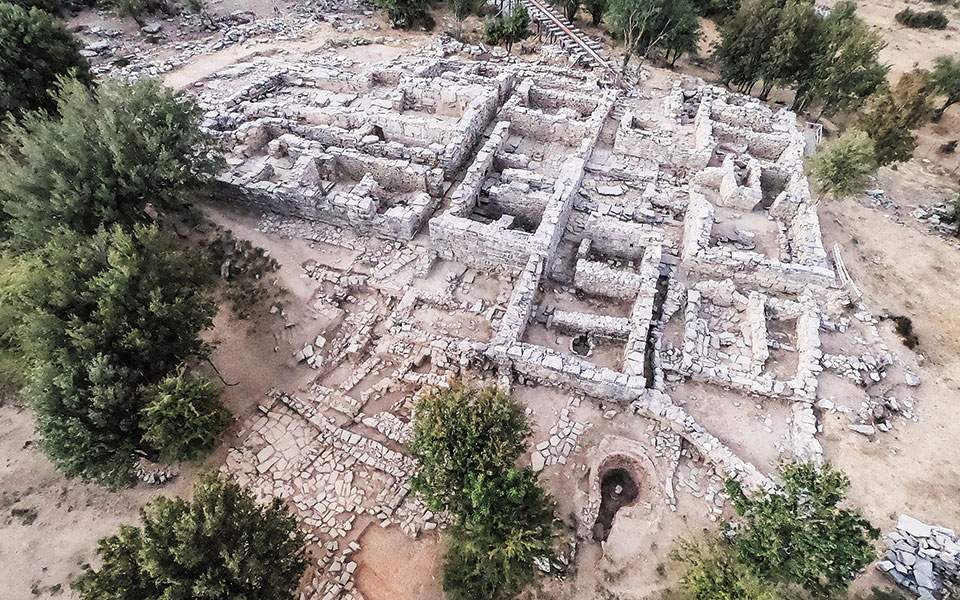 Portable Antiquity Collecting and Heritage Issues: Archaeologists and ...