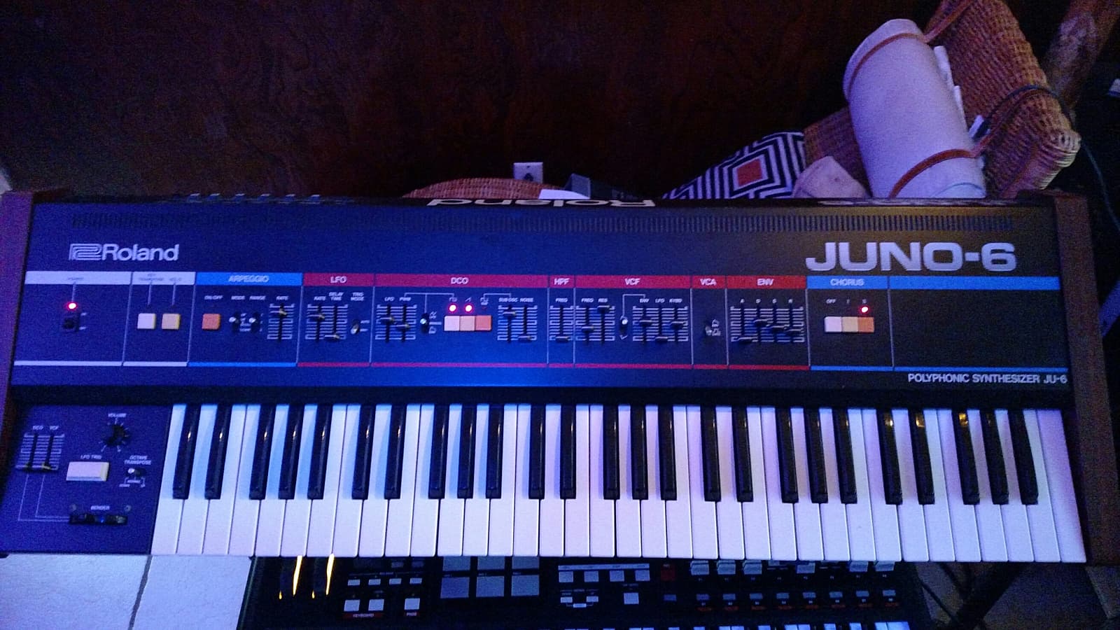 MATRIXSYNTH: Roland Juno 6