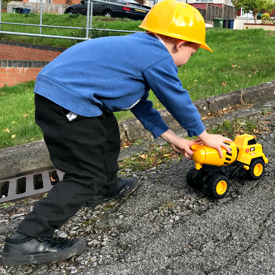 Review | CAT Vehicle Toys "Let's do the work!" | Our Cherry Tree