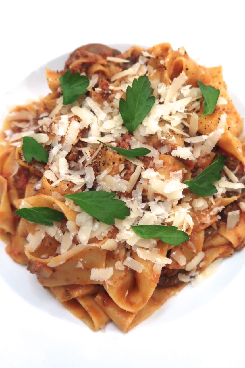 Scrumpdillyicious: Pappardelle with Braised Beef and Mushroom Ragù