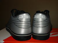 ric on the go: Back to the DeLorean Dunks