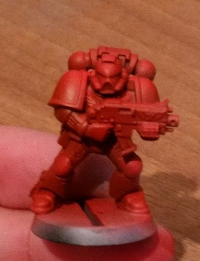 Airbrush & Analog Painting: How to paint red miniatures