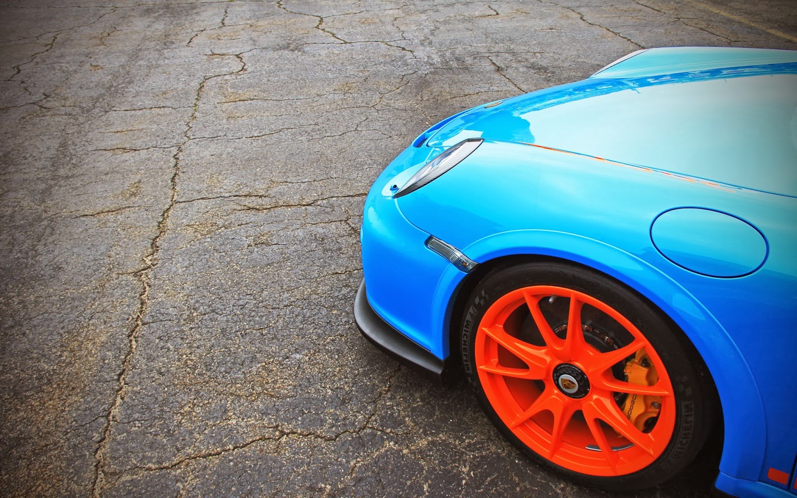 TOP HD WALLPAPERS: HIGH DEFINITION CAR WALLPAPERS