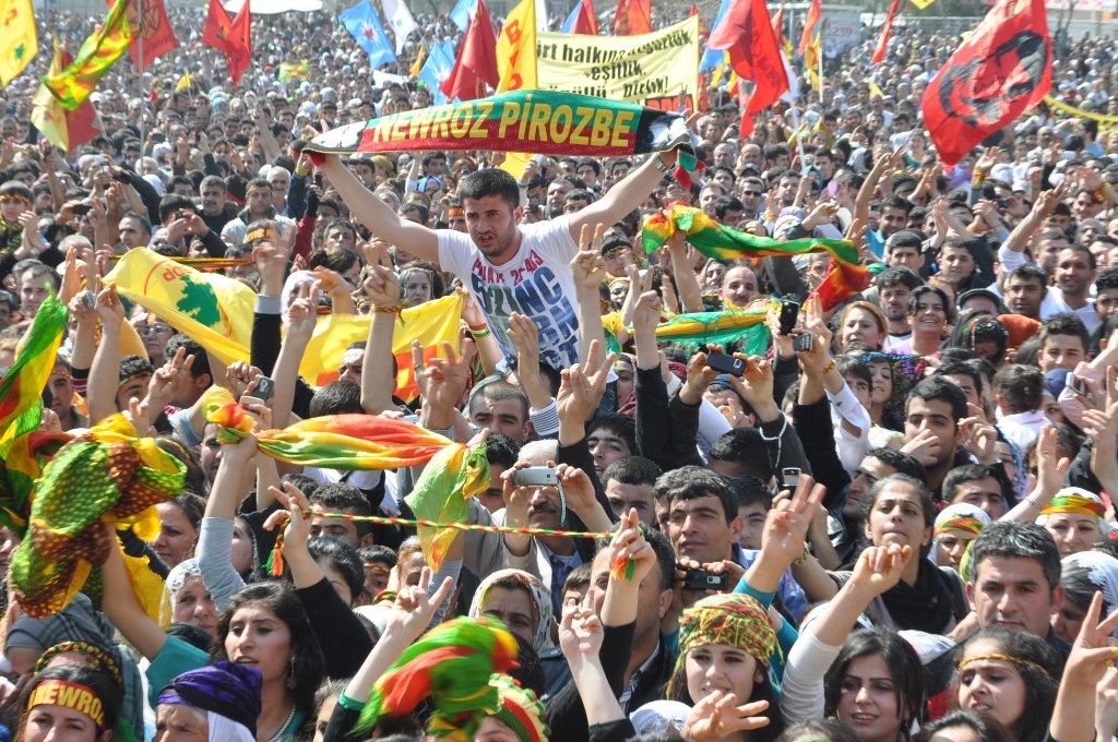 Roj Bash Kurdistan • Are we White? • Roj Bash Cafe