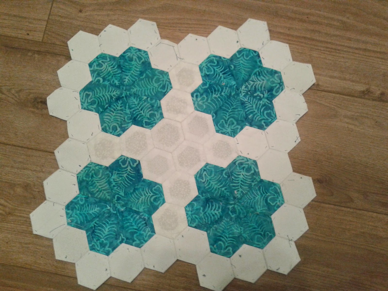 Liniecat @ Large: Hexi update : )