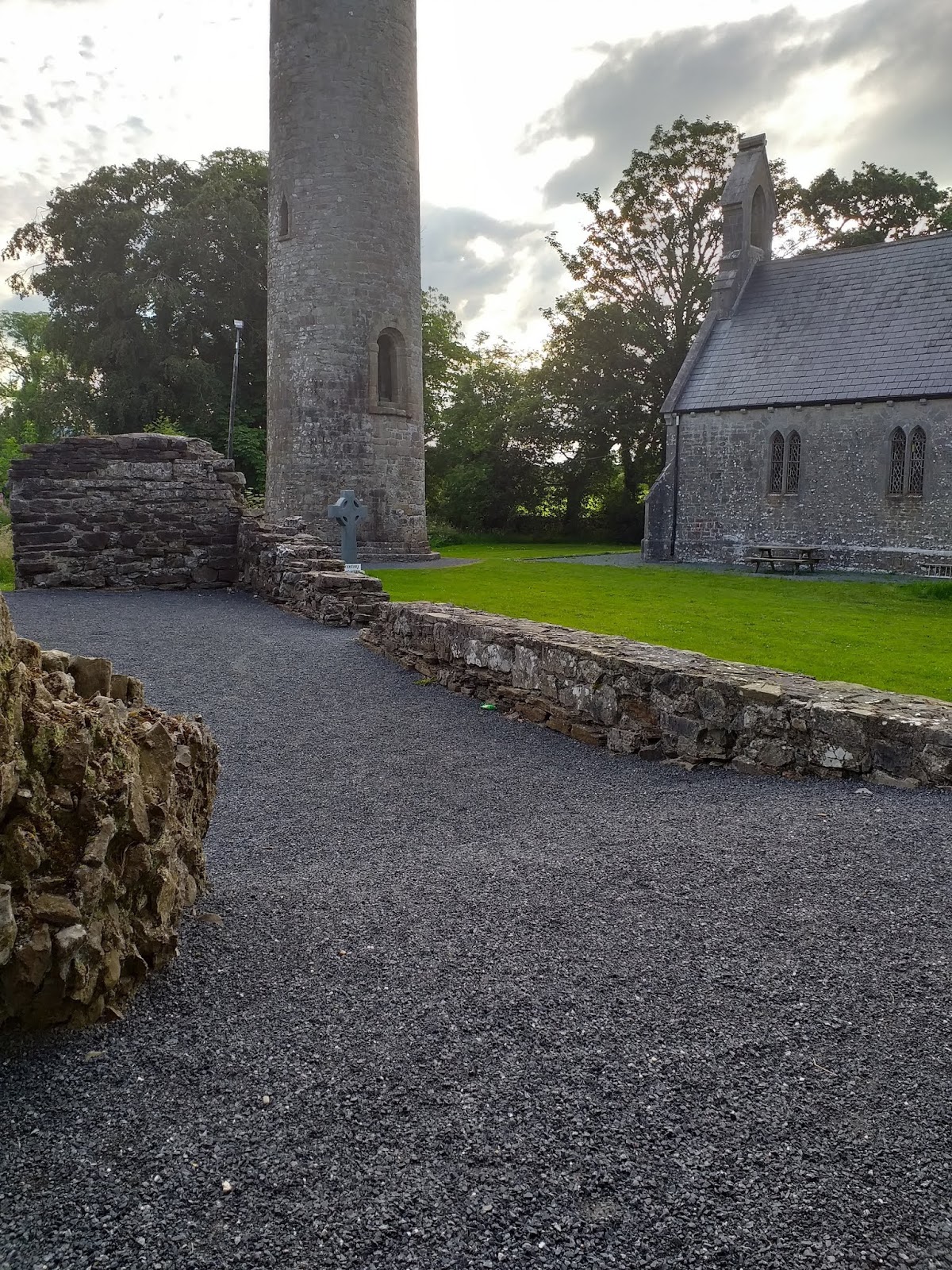 Medieval News: Timahoe round tower and medieval church