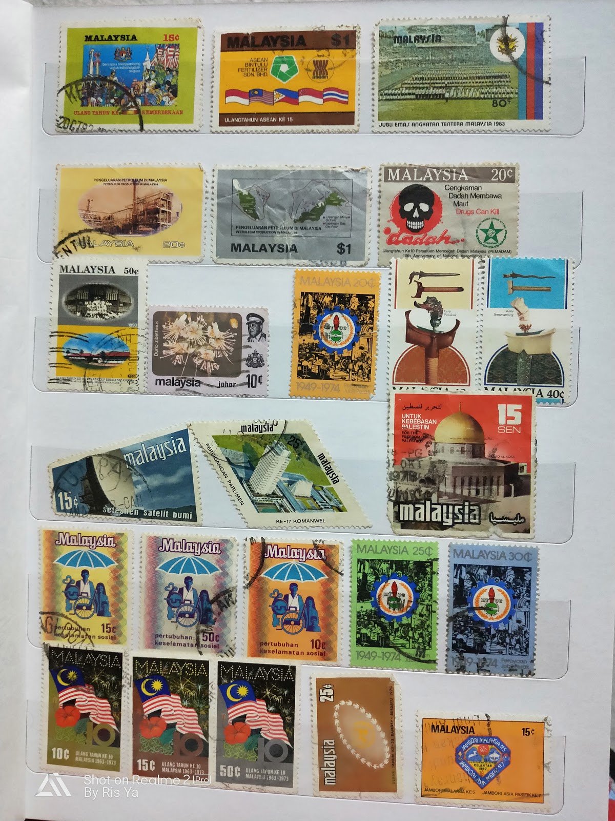 RIS-FAMILI | FAMILIES ARE FOREVER: Tahun Baru | Hobi Baru | Kumpul Setem