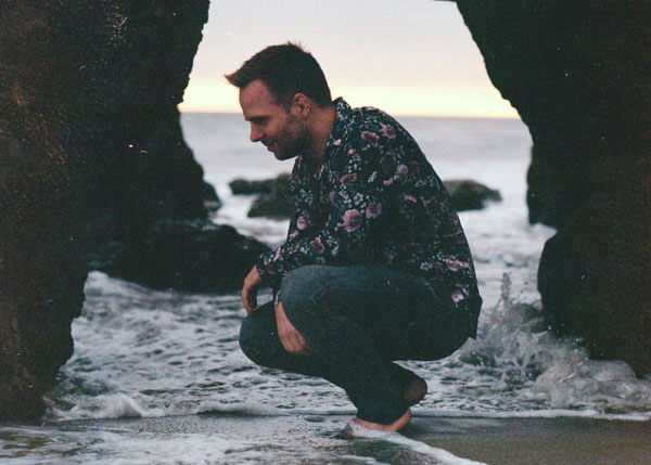 Interview: Singer/Songwriter Tom Goss On Open Hearts & Open ...