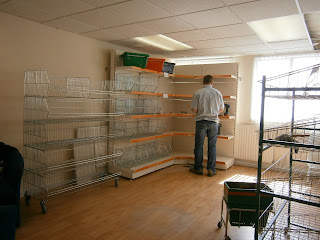 Experts in shop fitting & shop shelving | shelving4shops: July 2013