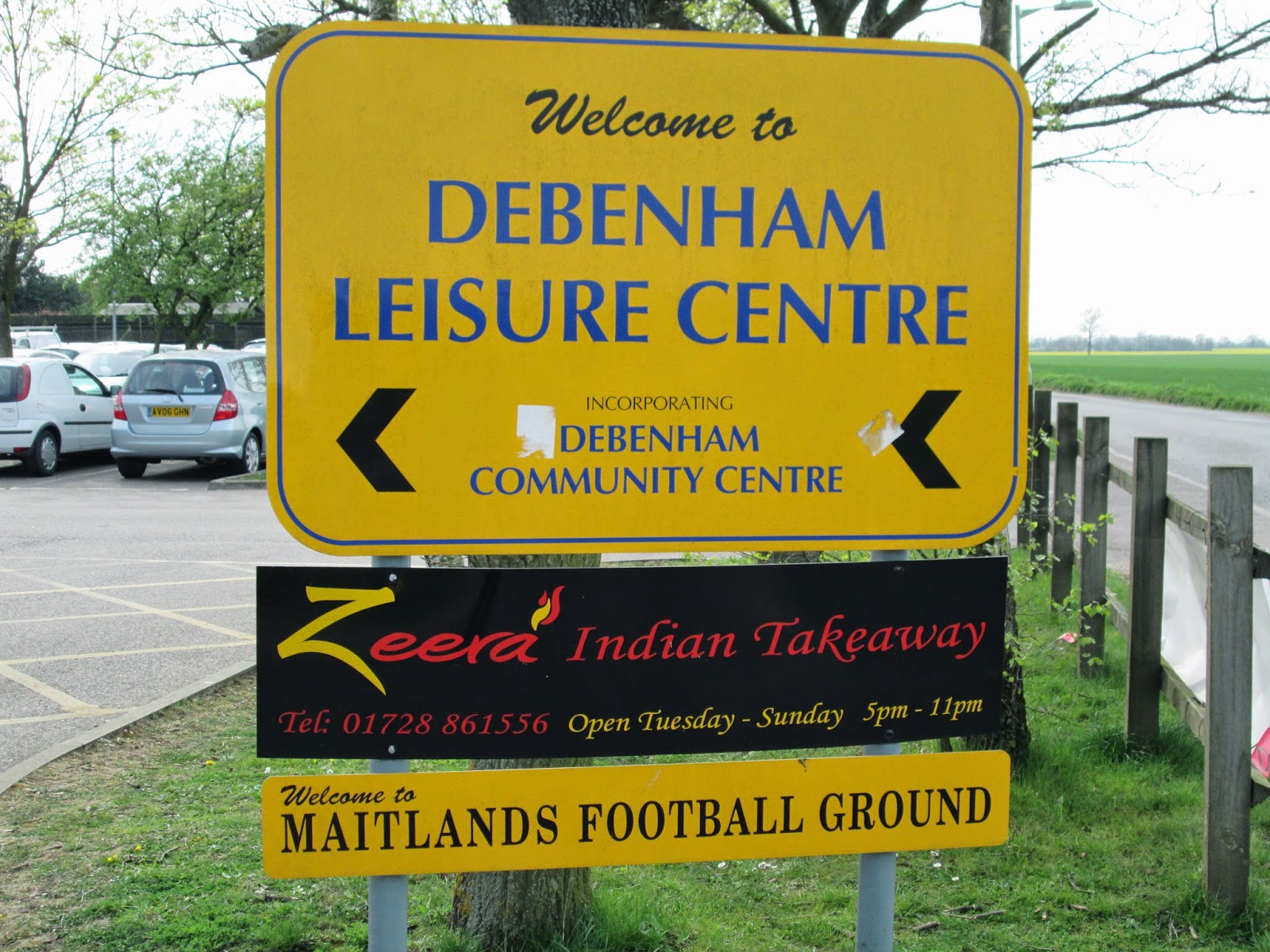 Pie and Mushy Peas: Debenham Leisure Centre FC