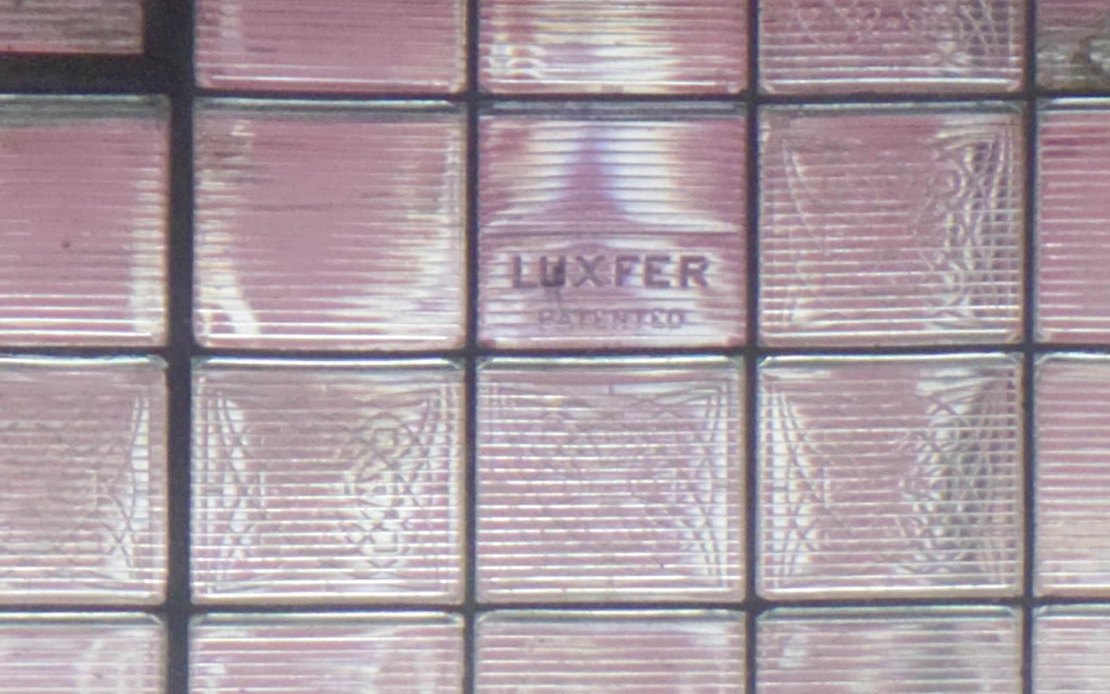 Flippism Is The Key: Luxfer