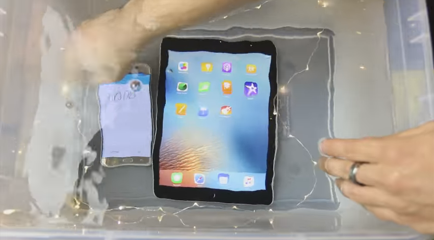 iPad Pro 9.7" Water Test - Waterproof or Water Resistant?