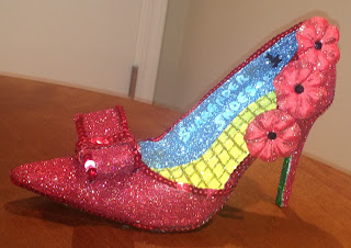 Confessions of a glitter addict: Ruby Slippers!