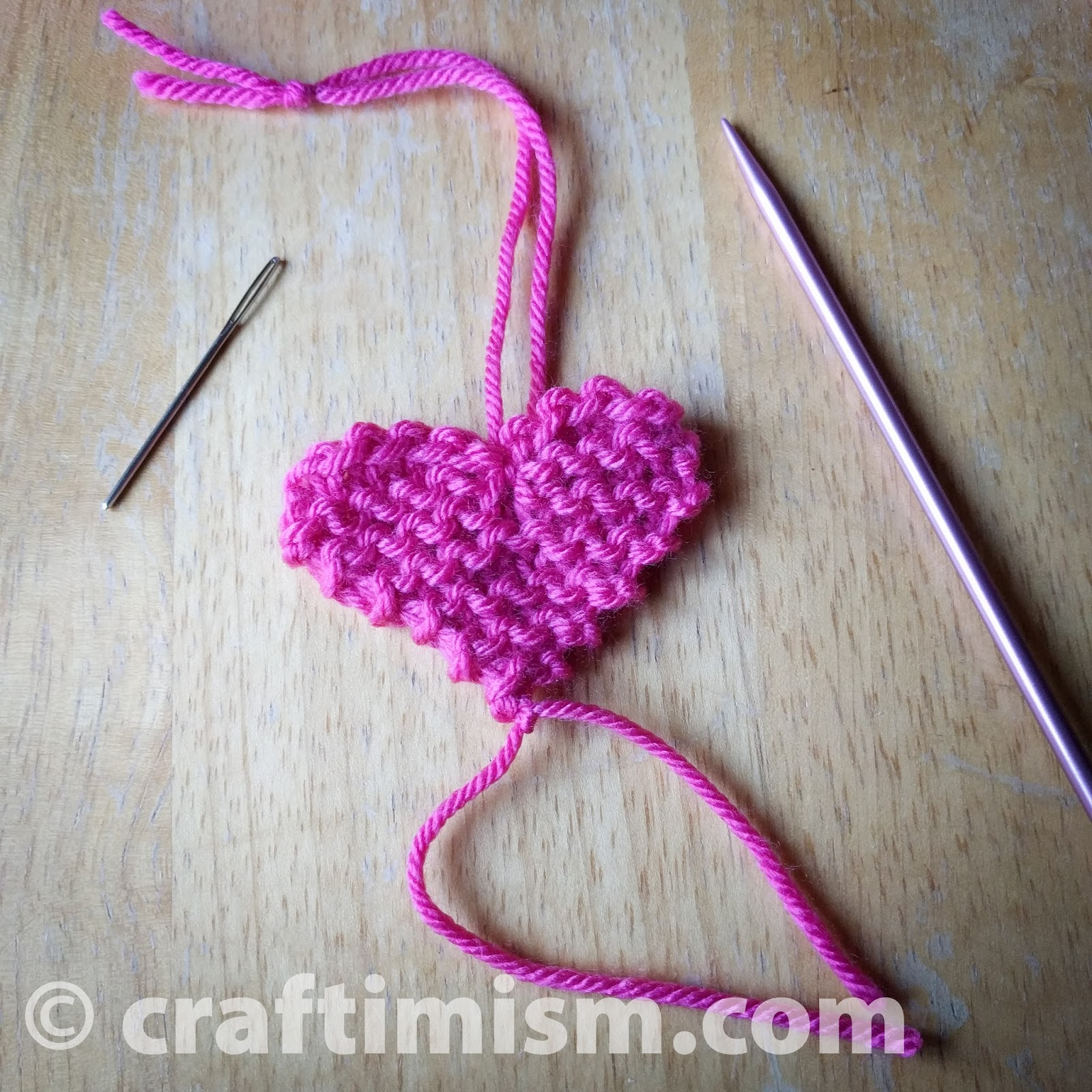 Craftimism: Simple Knit and Crochet Heart patterns