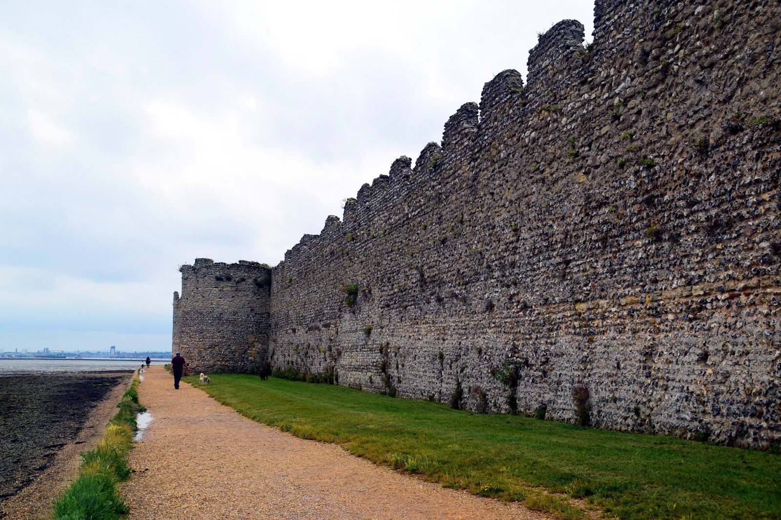 Enjoy your time with beautiful places: Portchester Castle