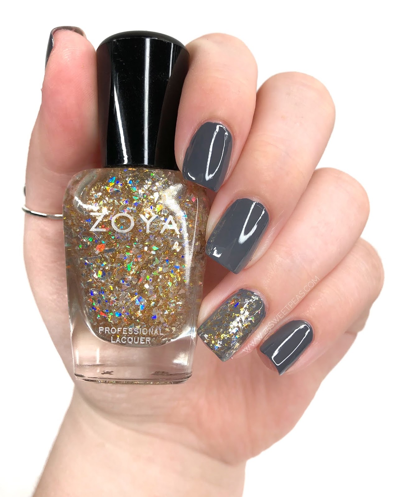 Zoya Twinkling | Holiday 2019 Collection — 25 Sweetpeas