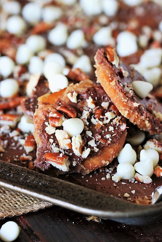 Ritz Cracker Candy | The Kitchen is My Playground