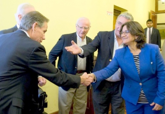 Radio Mega 91.5 MHz, Andalgalá, Catamarca, Argentina: Barrick Gold, la ...