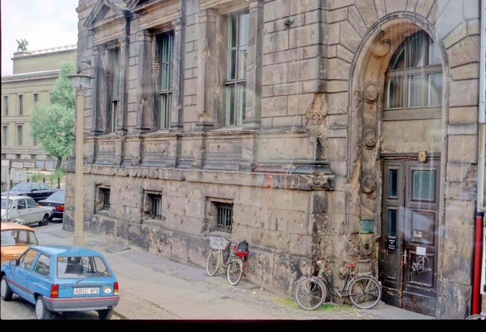 35 Photographs of Berlin in 1992 ~ Vintage Everyday