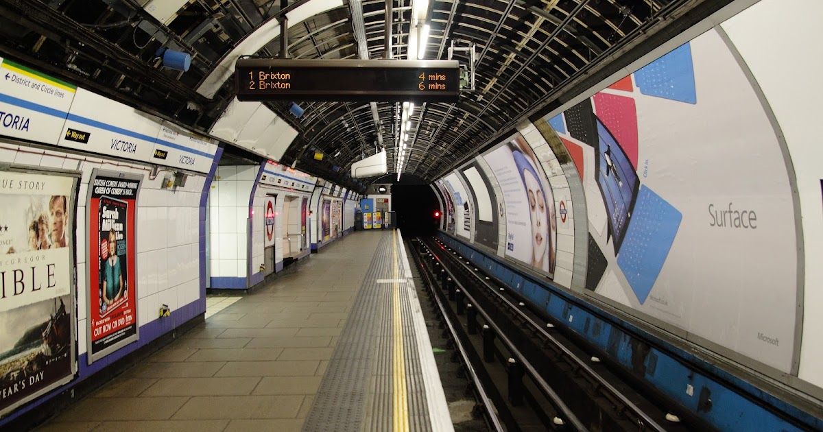 Observando la arquitectura: METRO (LONDRES).