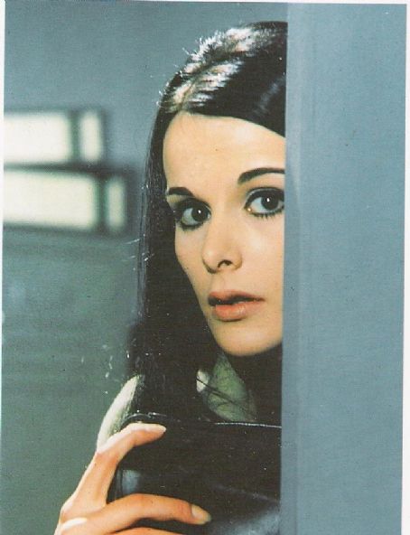 Fashionitsa goes shopping: Greek Fashion Icons of the Past