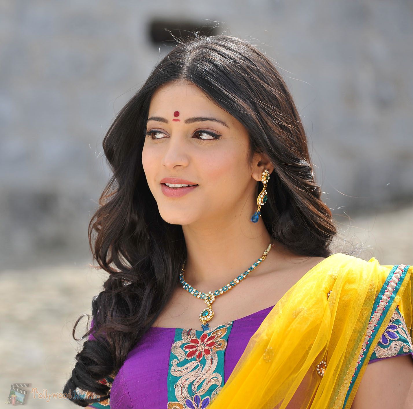 Shruti Hassan Latest Photo Gallery | Tollywoodhub-Movies