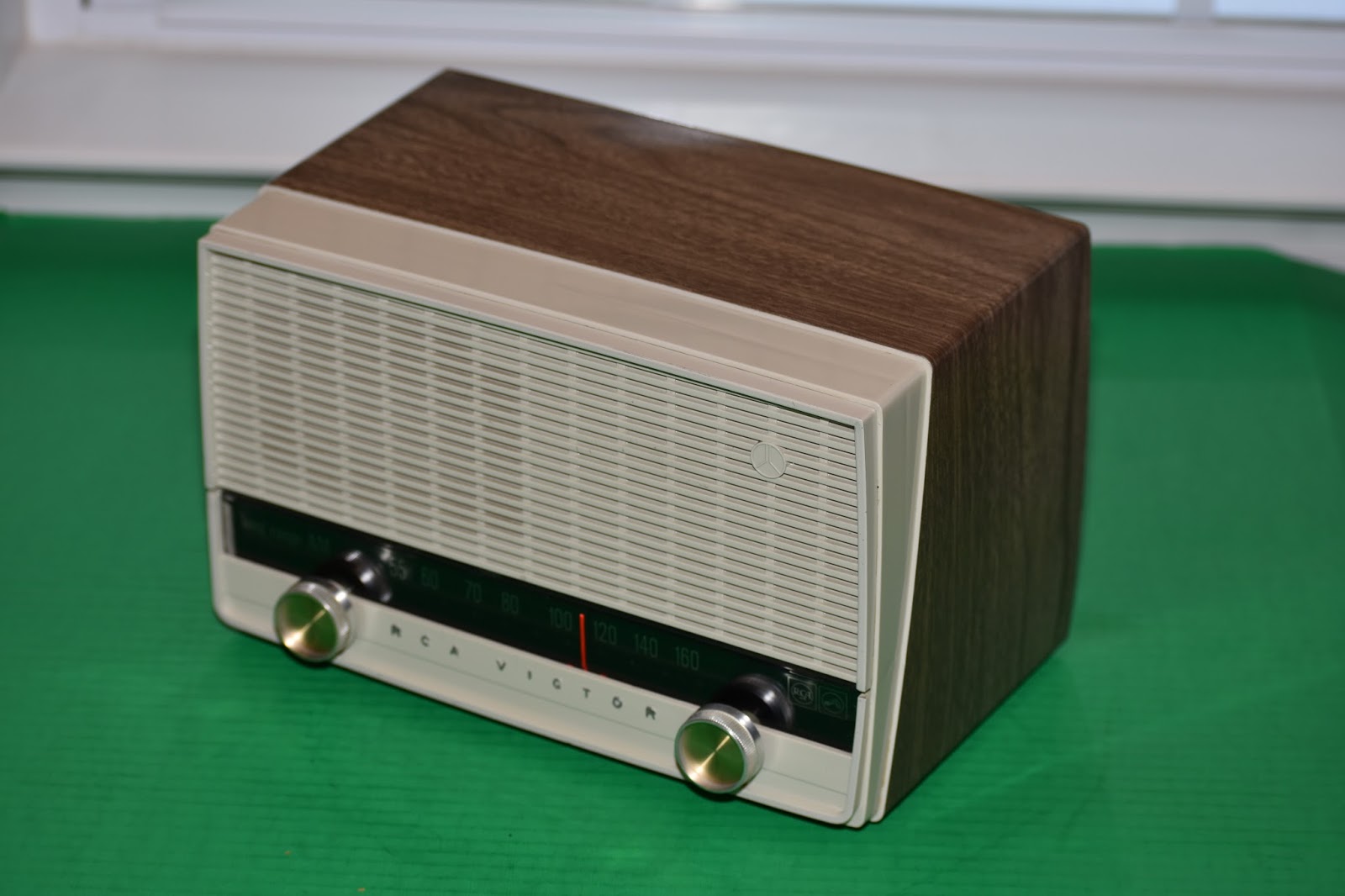 *American*Radio*Design* - - Deco-Mid Century, Retro Styled Vintage Tube ...