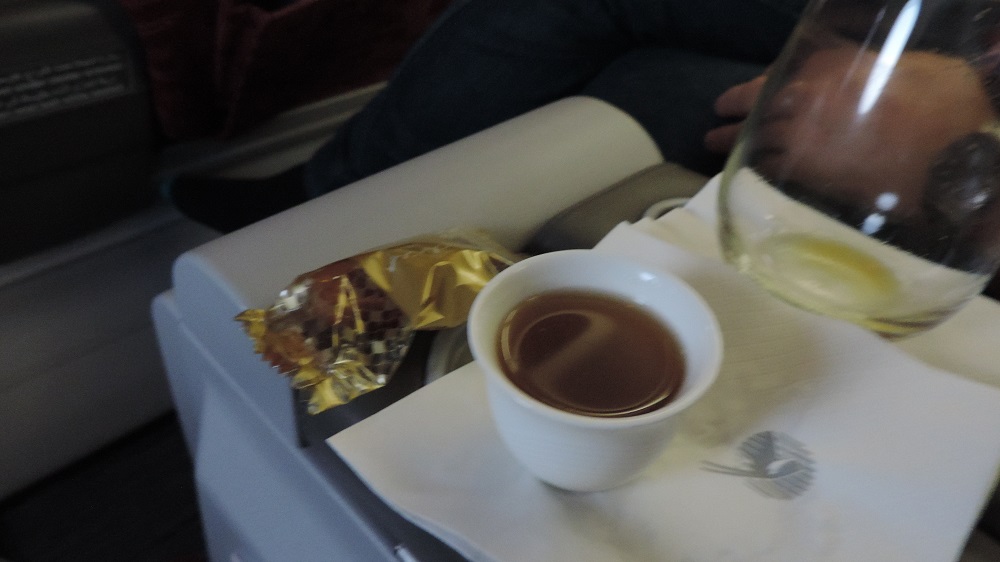 Review: Qatar Airways First Class, Abu Dhabi to Doha